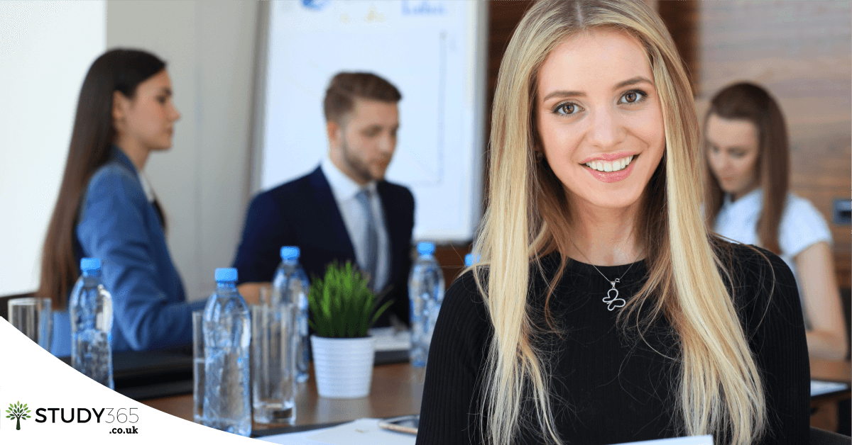 Top 5 Online Executive Assistant Courses in UK | Study365